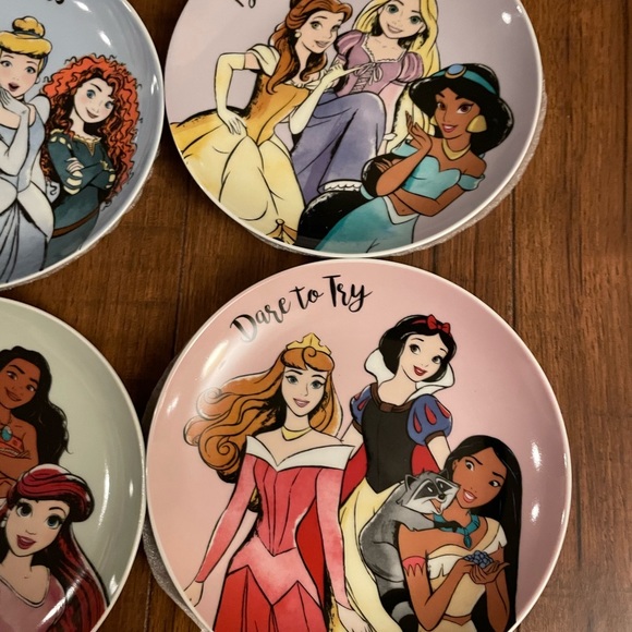 Disney | Dining | Disney Princesses Set 4 Appetizer Plates | Poshmark